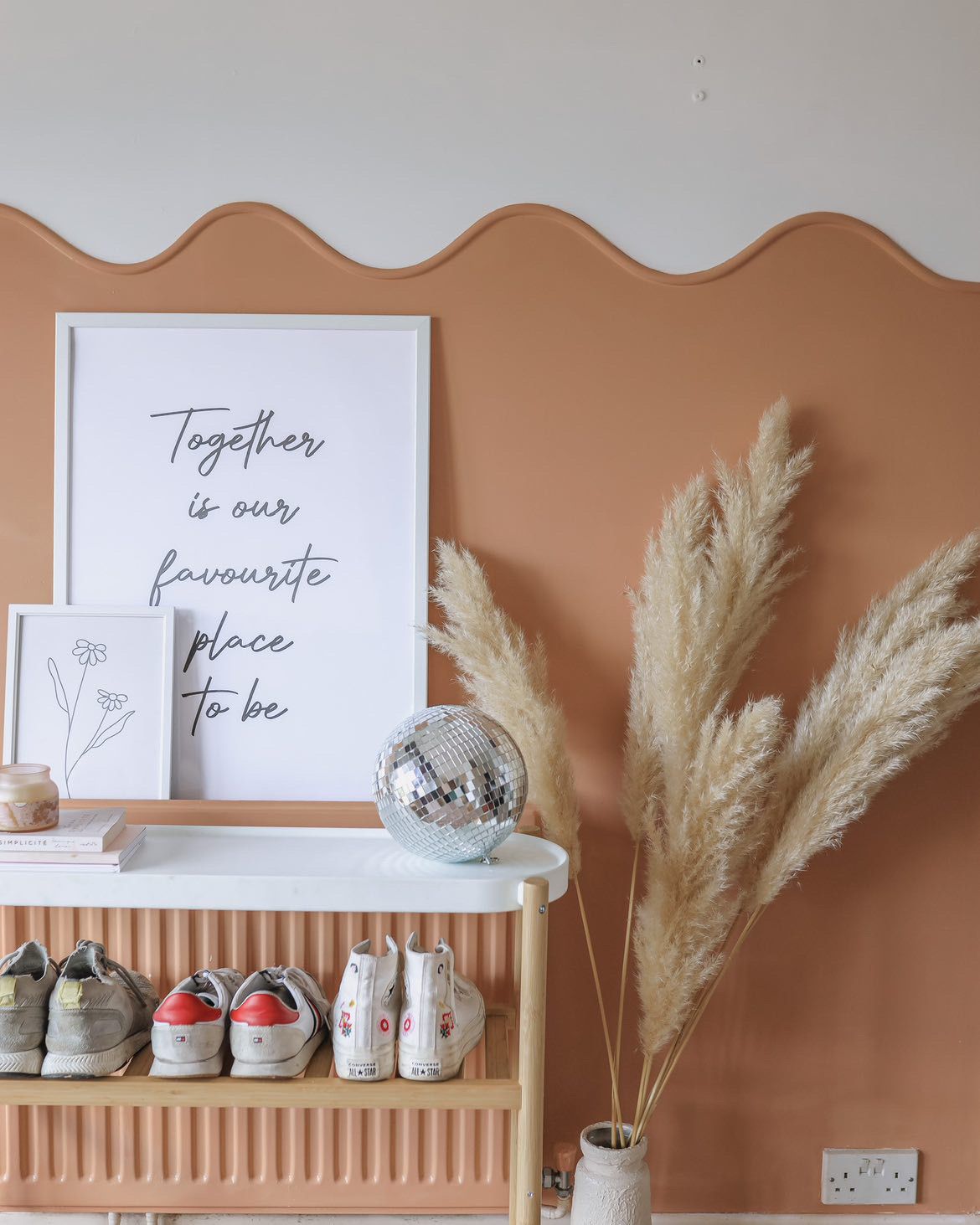 How to Create a Wavy Feature Wall in Your Home