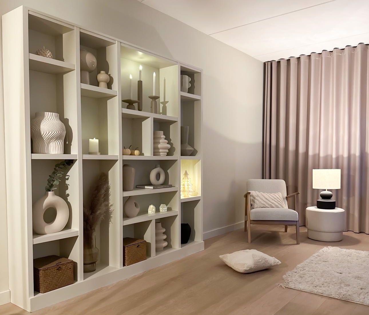 How to Build a Minimalistic DIY Bookcase