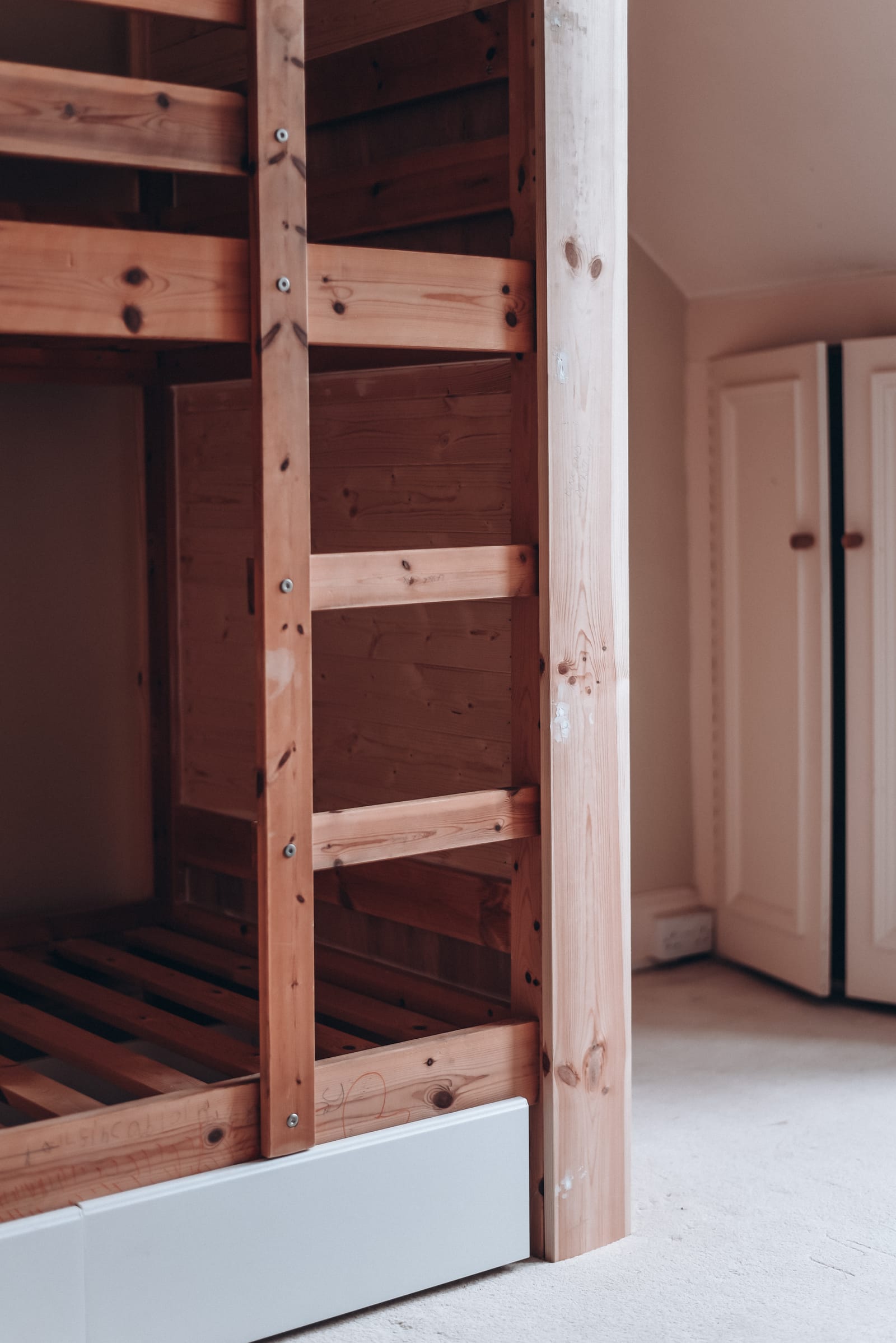 How to DIY the perfect bunkroom with Ikea MYDAL