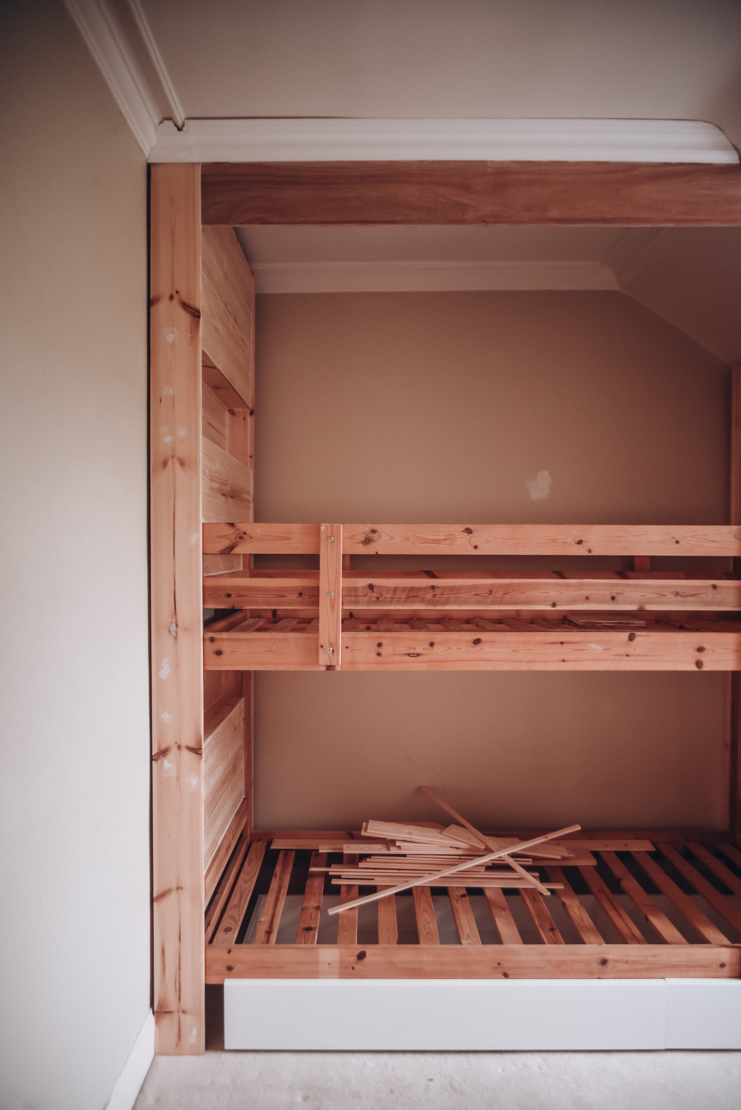 How to DIY the perfect bunkroom with Ikea MYDAL